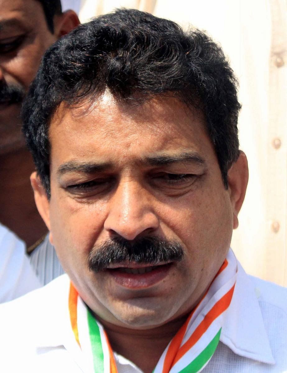 Karnataka govt should reach out to the poor: K K Manjunath Kumar