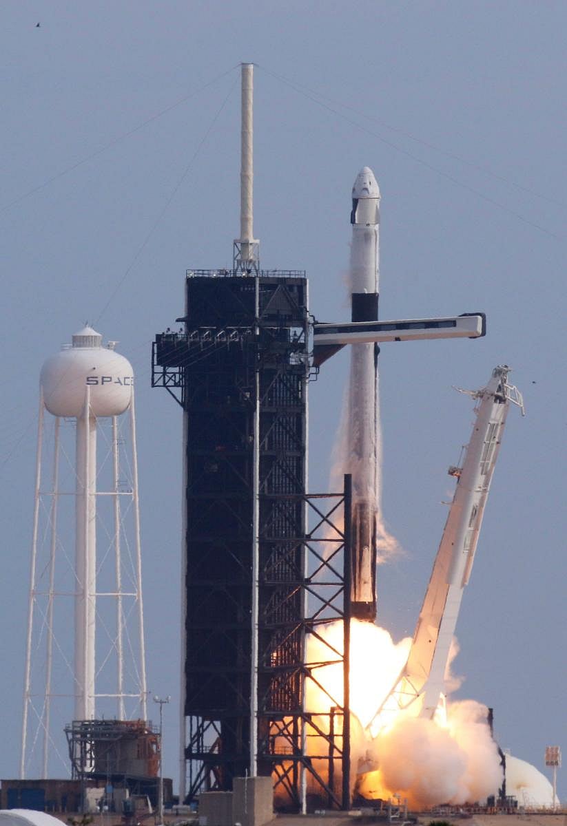 NASA announces first SpaceX crewed flight for May 27