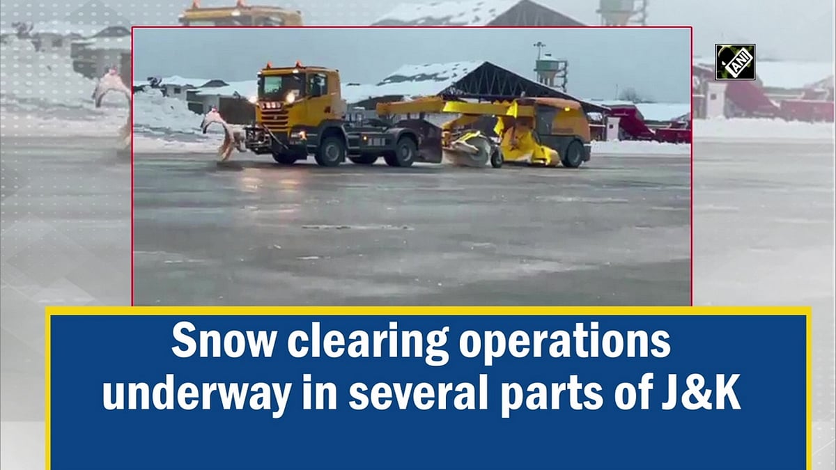 Snow clearing operations under way in several parts of J&K