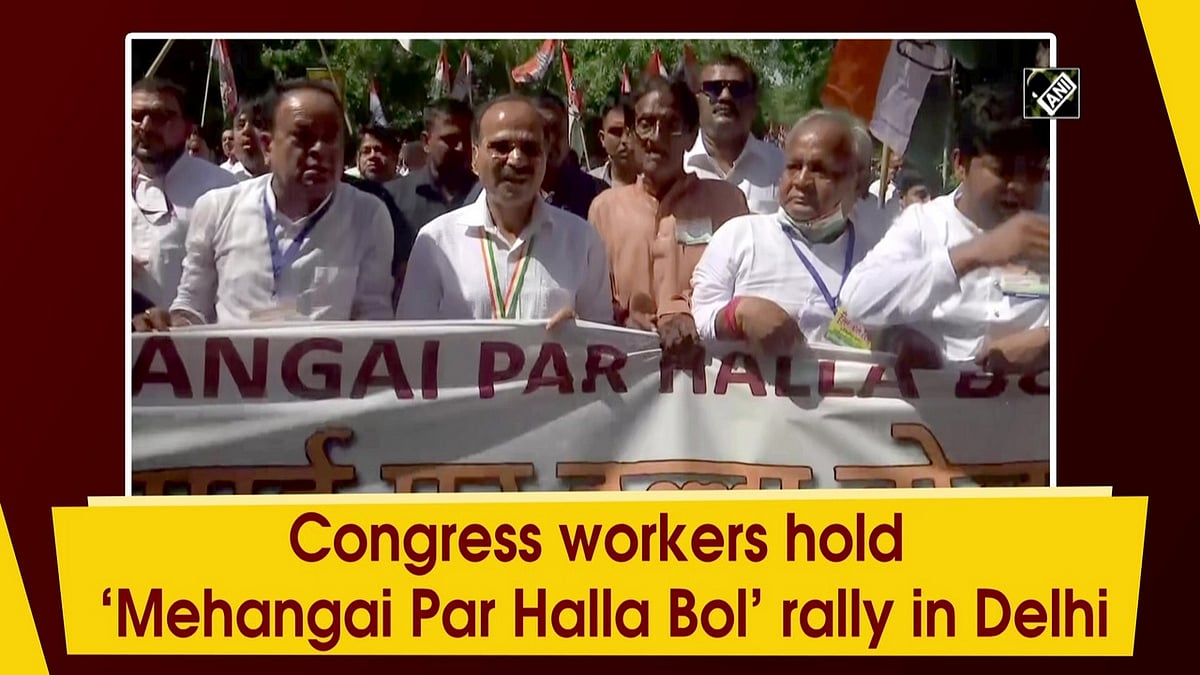 Congress workers hold ‘Mehangai Par Halla Bol’ rally in Delhi