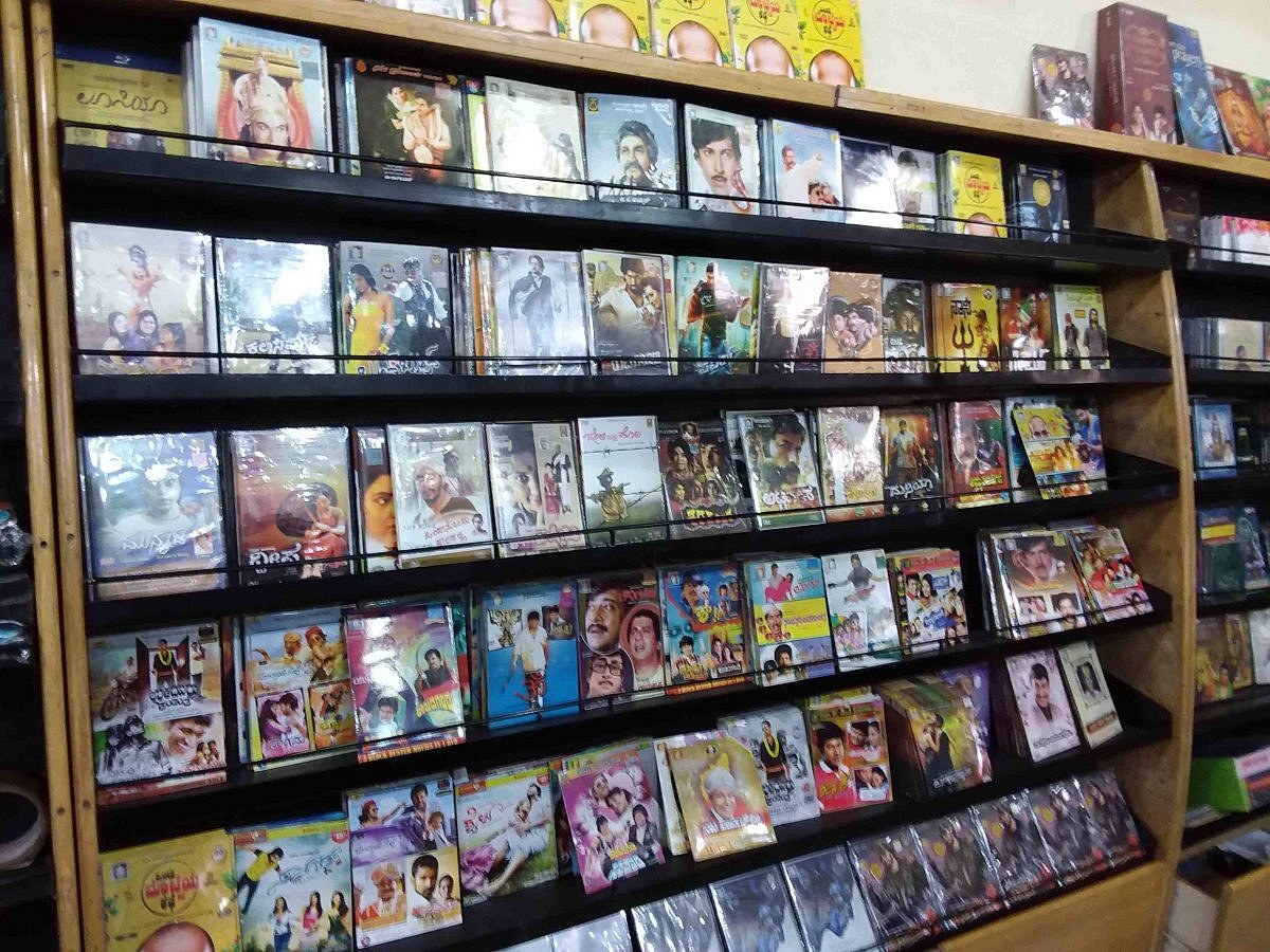 In streaming era, some music stores still groove