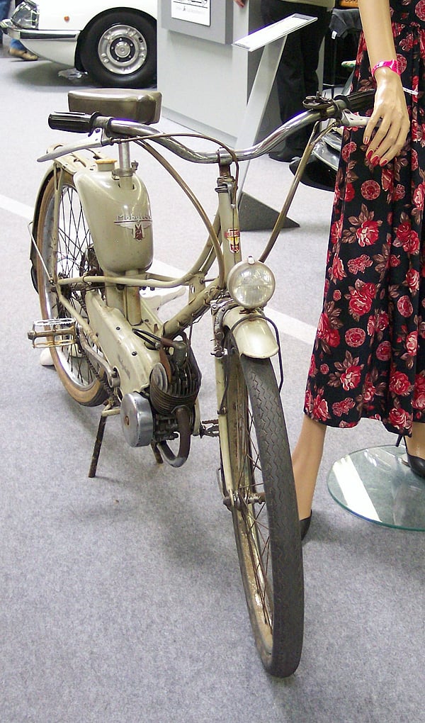 Mopeds – India’s favourite ride of yesteryear