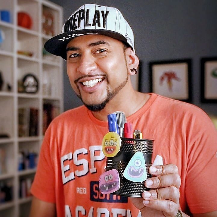 ‘MAD’ crafts man Rob back with new tricks