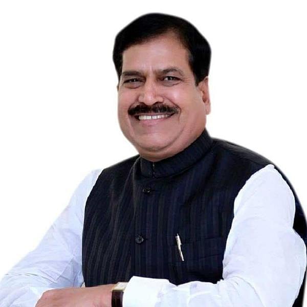 Congress has resorted to dirty politics, alleges Suresh Angadi