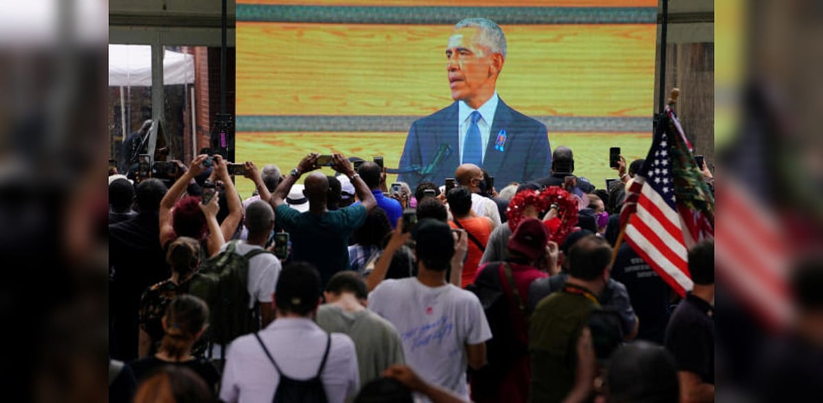Barack Obama aims criticism at Donald Trump in eulogy for civil rights ...