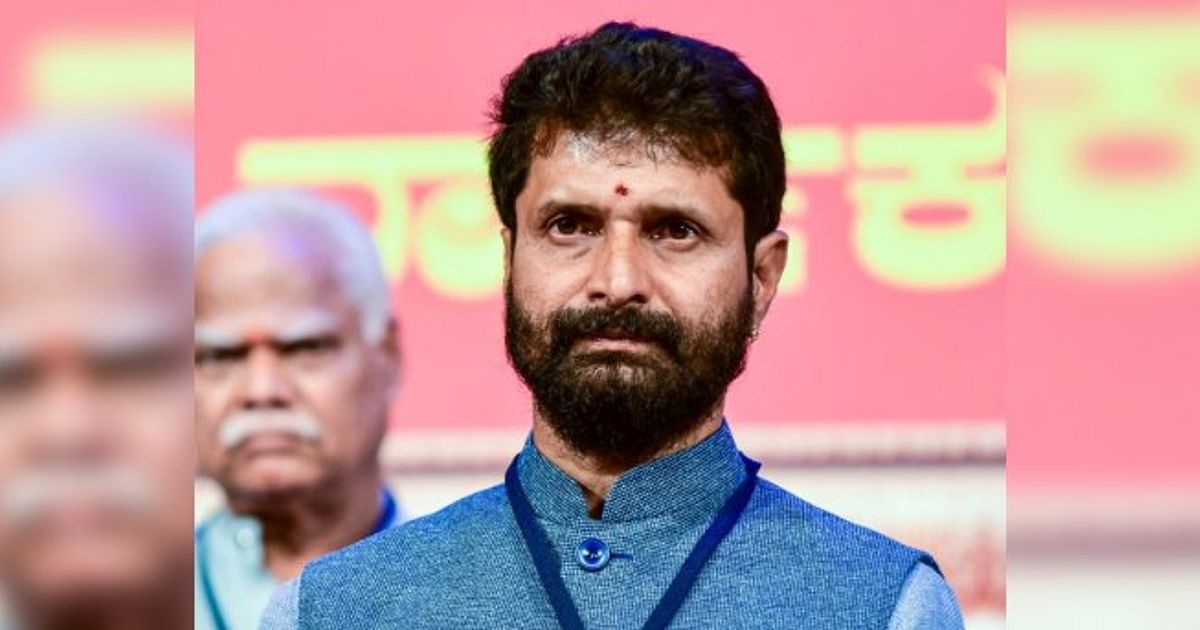 Karnataka Tourism Minister C T Ravi tenders resignation Karnataka Tourism Minister C T Ravi tenders resignation