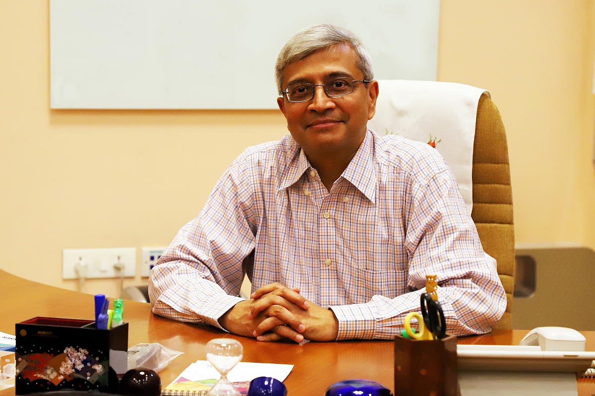 Four scientists conferred IISc's distinguished alumni awards