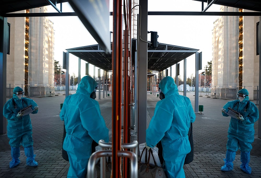 Covid-19 cases in Russia surpass 2 million as infections and deaths hit ...