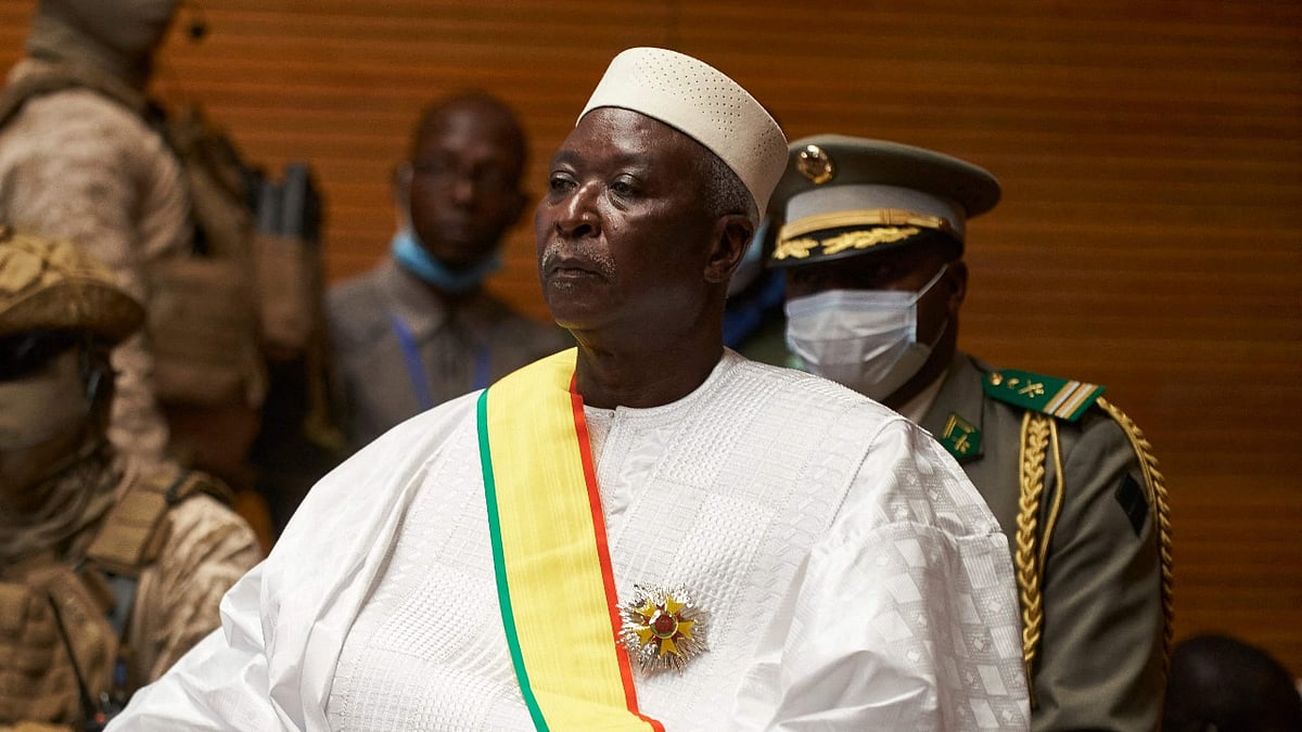 Military arrest Mali's president, prime minister and defence minister