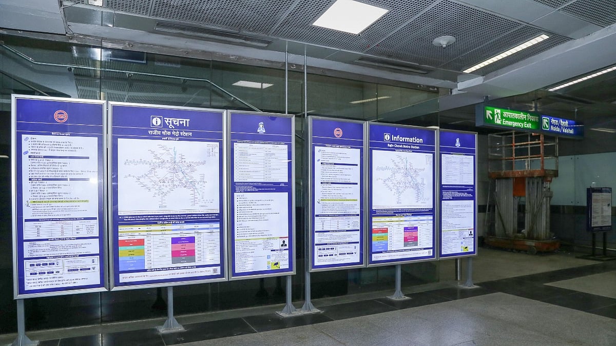 Delhi Metro installs improvised information signages at stations