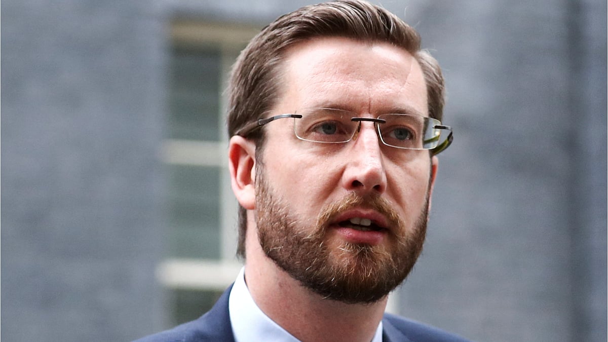 Top UK official steps down from Covid-19 lockdown parties probe