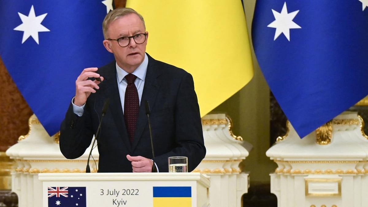 Australia PM pledges military aid on Kyiv visit