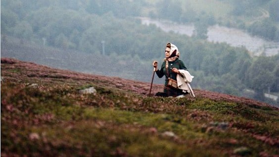 Unseen photo of Queen Elizabeth II released by UK Royal Family after ...