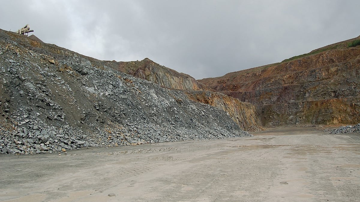 Mizoram stone quarry collapse death toll rises to 10 after two more ...