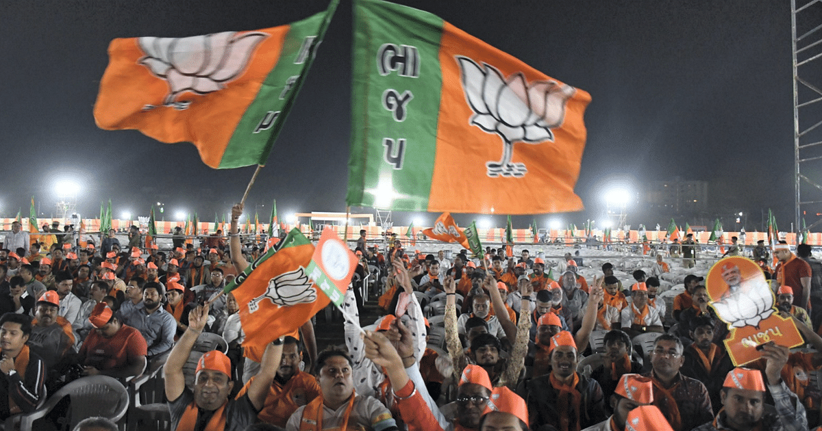 Amid support for Modi, steady grumble about unemployment in Gujarat Amid support for Modi, steady grumble about unemployment in Gujarat