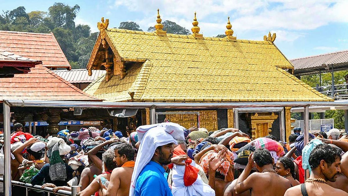 Mandala pooja performed at Sabarimala