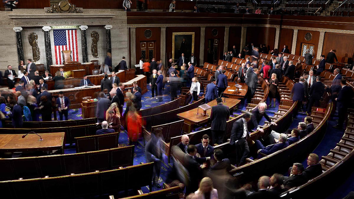 US in crisis amid once-in-a-century political stand-off