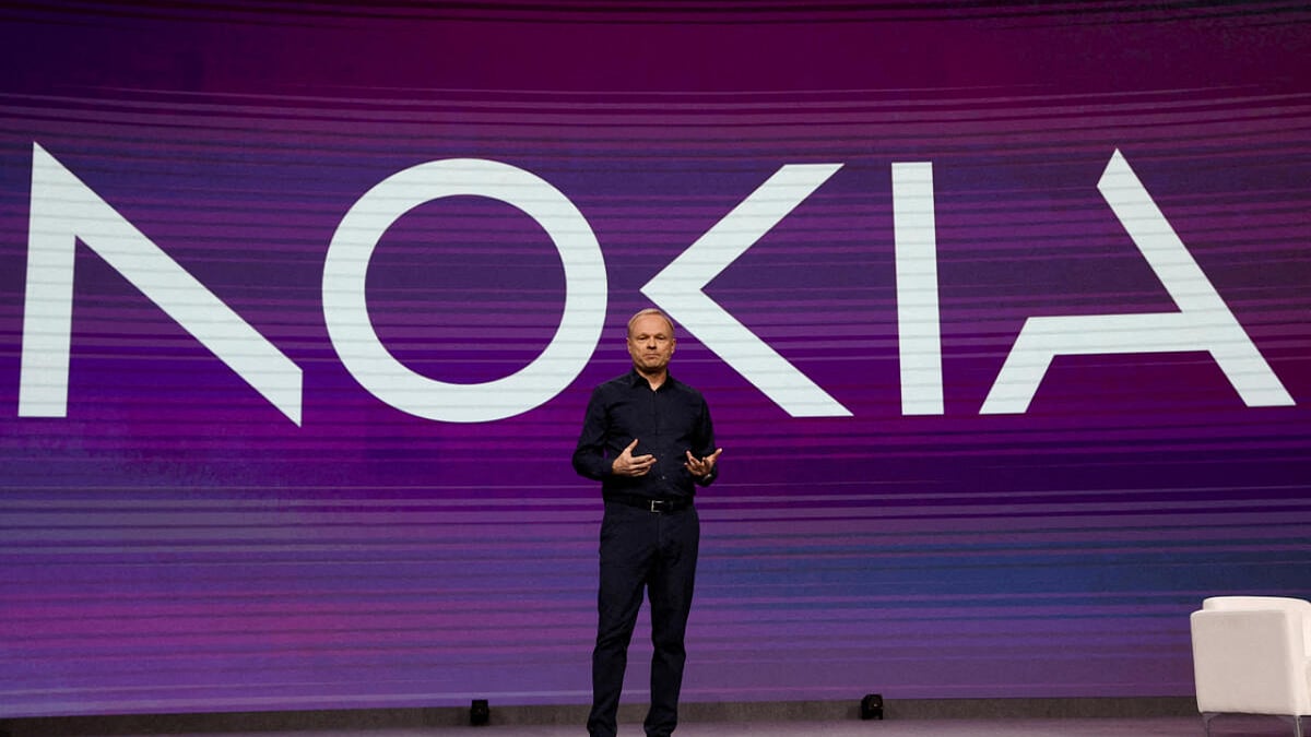 Nokia signals lower customer spending after mixed Q1 results