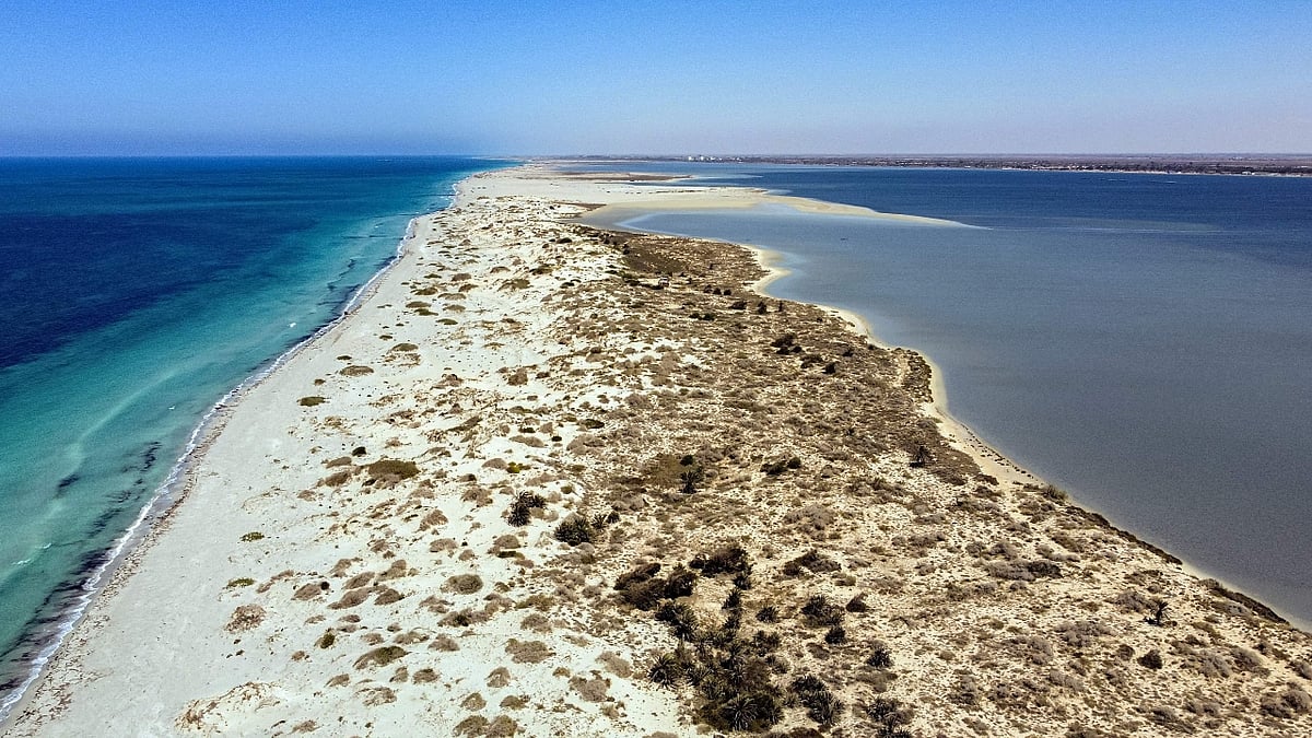 'Catastrophic' pollution plagues Libya beaches — See pictures