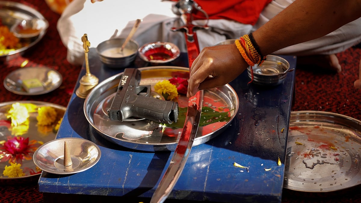 Police, Army men perform Shastra Puja on Vijaya Dashami; see pics