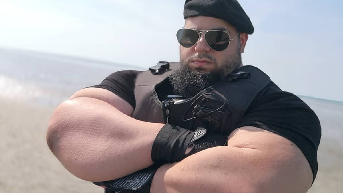In Pics | Iranian Hulk Sajad Gharibi all set to fight 'Scariest Man On ...