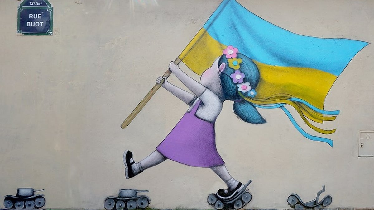 10 powerful murals & art pieces in support of Ukraine