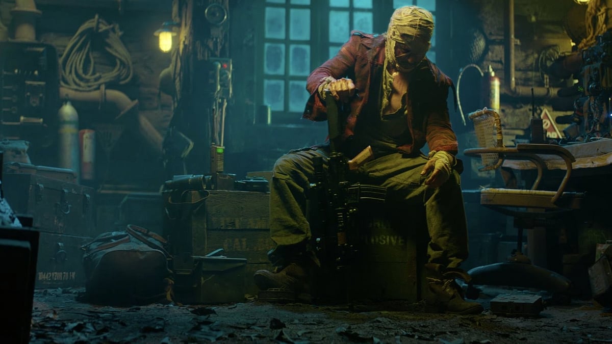 SRK's first look with bandaged face from 'Jawan' goes viral