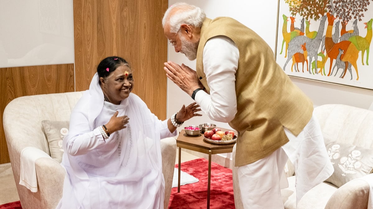 Modi unveils Asia's largest pvt hospital in Faridabad