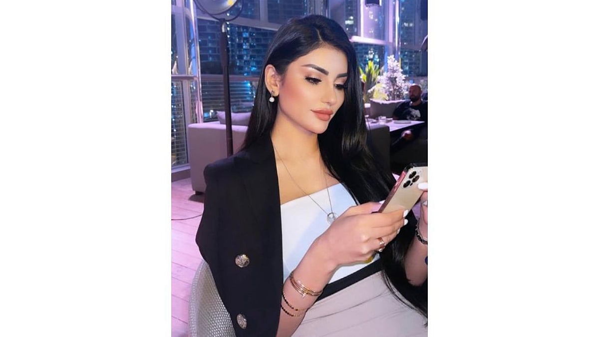 Wazhma Ayoubi: Know more about the ardent Afghanistan fan who is making ...