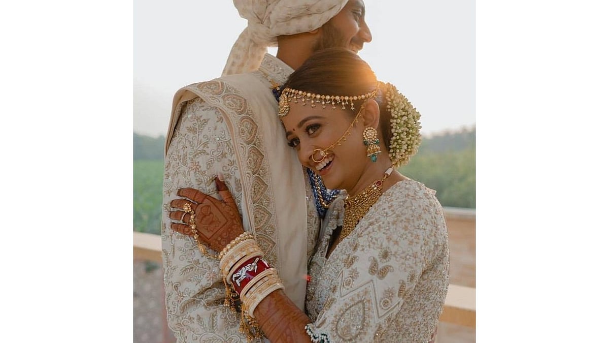 In Pics | Cricketer Akshar Patel marries girlfriend Meha Patel in a ...