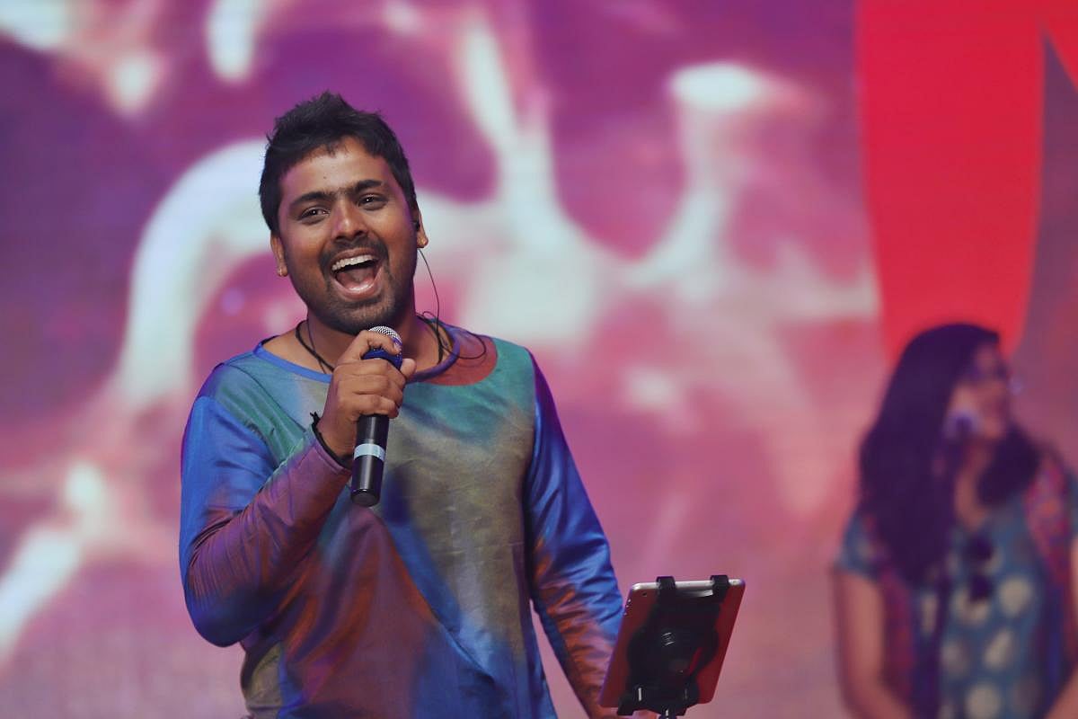 The brave world of orchestra singers