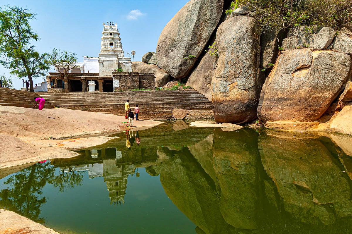 A trek to the temple in Devarayanadurga