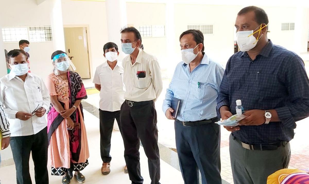 Vacant posts affect medical care in KR Pet taluk