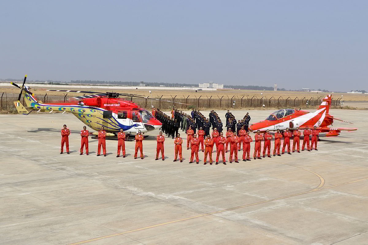 DH Exclusive | First-ever helicopter-and-fighter jet display at Aero ...